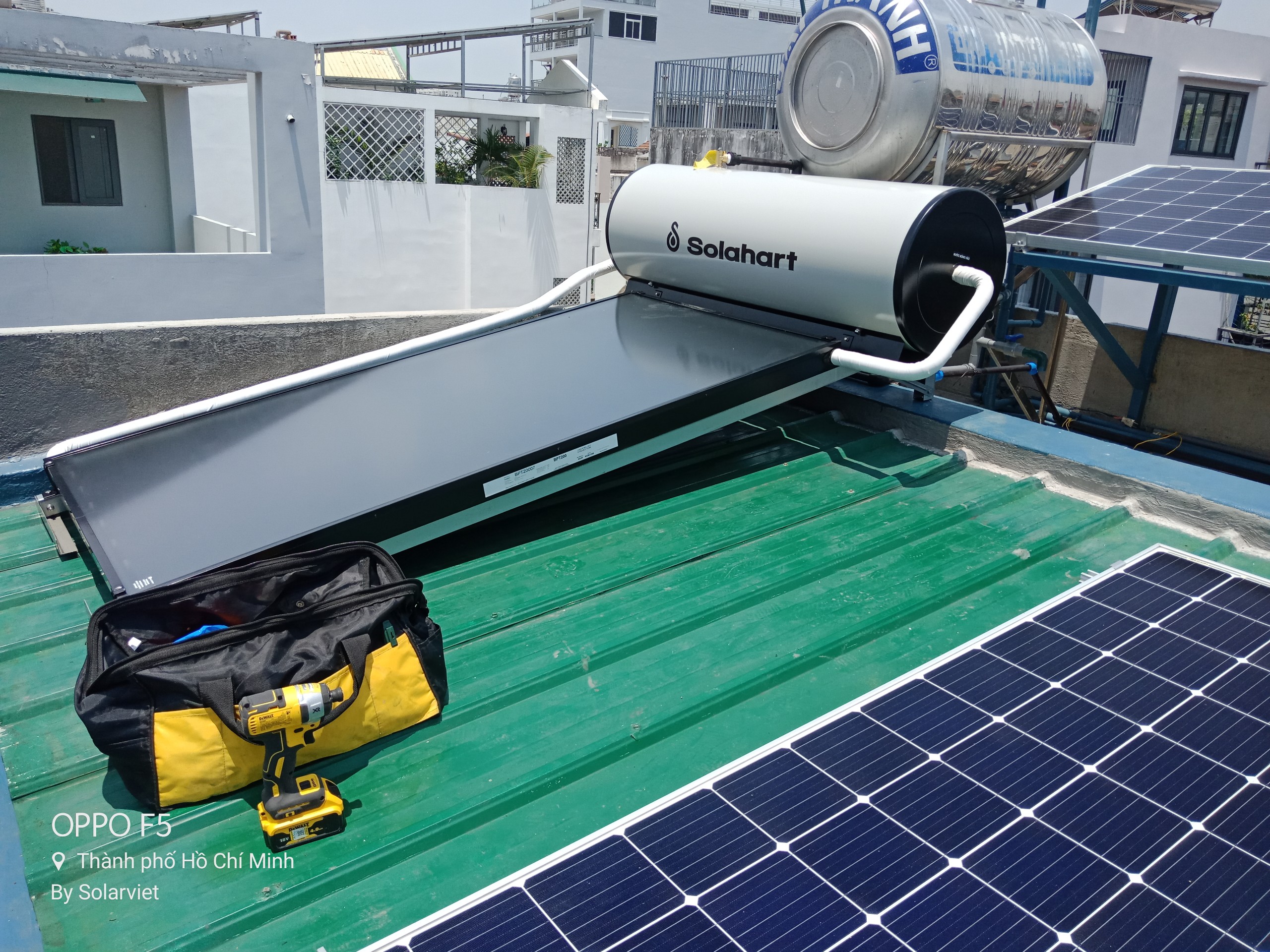 Solahart 150 lít được lắp đặt tại Hoàng Hoa Thám, Bình Thạnh